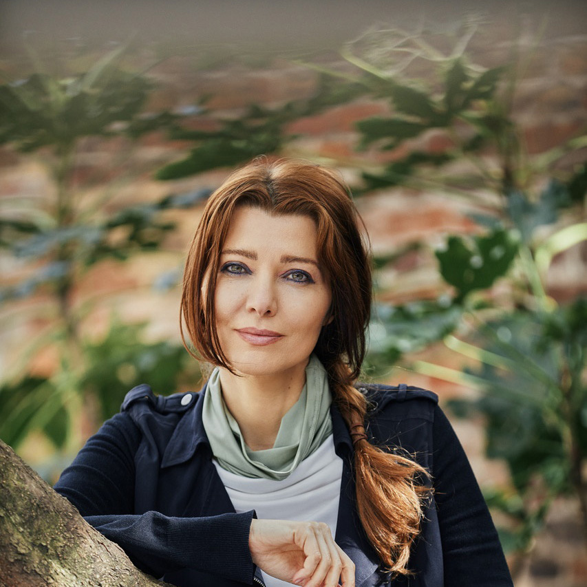 Elif Shafak - Les fleuves du ciel - Maison de la poésie